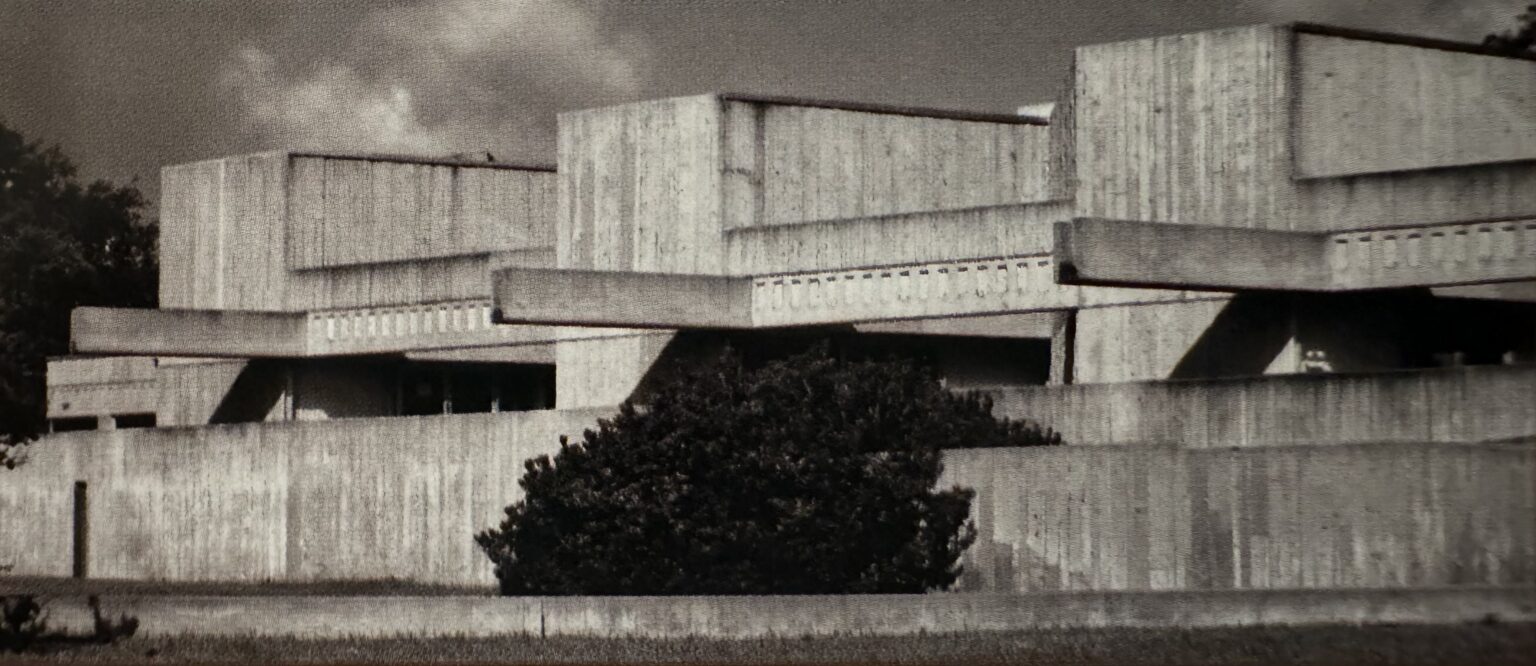 Home Tour Spotlight: A Truly International Style - RAP